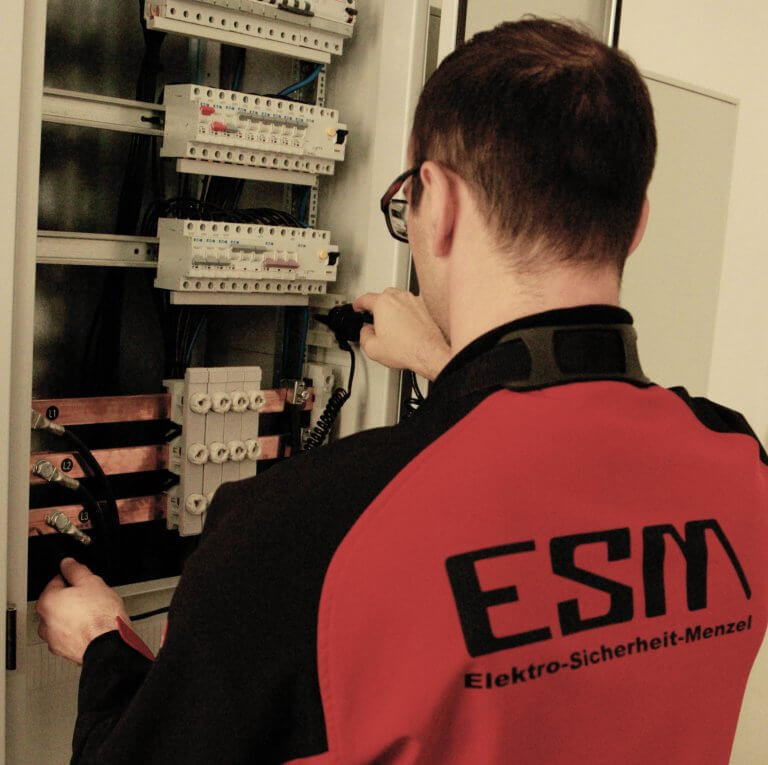 Prüfung elektrischer Anlagen nach VDE 0105-100 | ESM GmbH